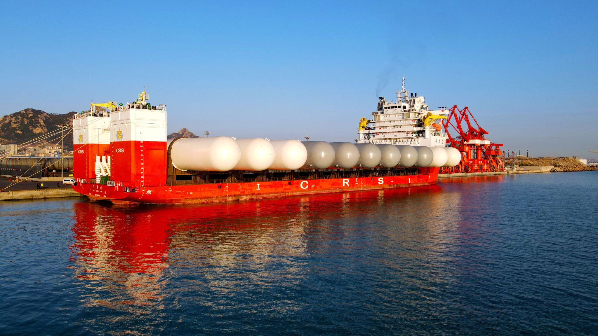 SERVICES - United Heavy Transport